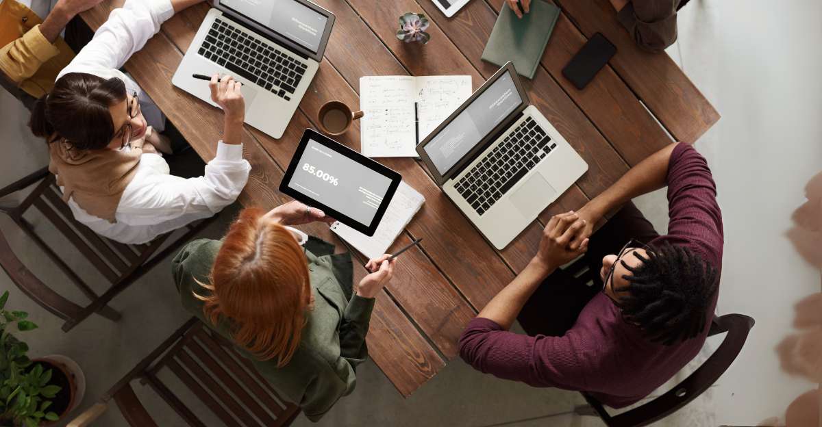 Comment rédiger un CV percutant pour décrocher un stage